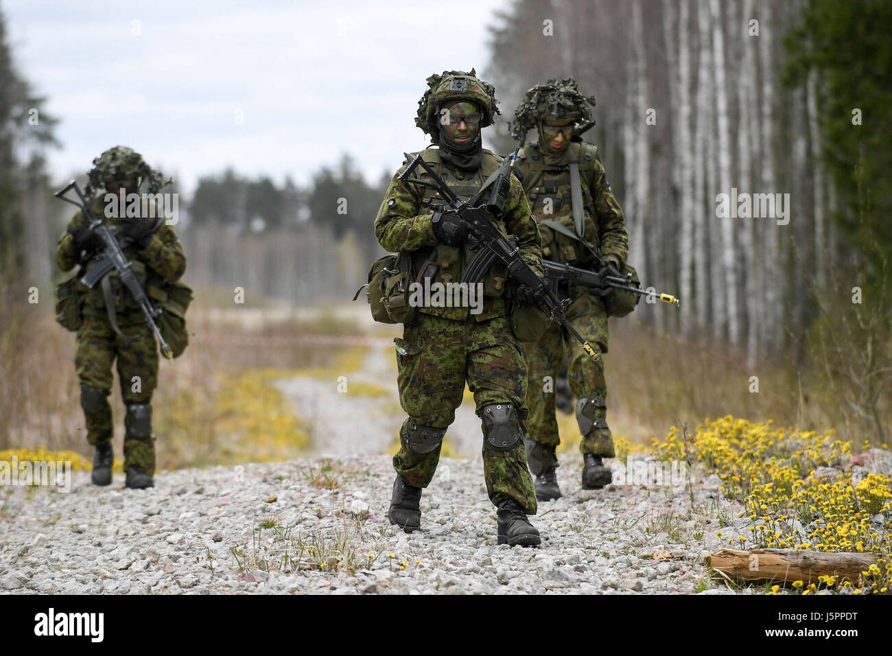 (170518) -- MAIDLA (ESTONIA), May 18, 2017 (Xinhua) -- Estonian ...