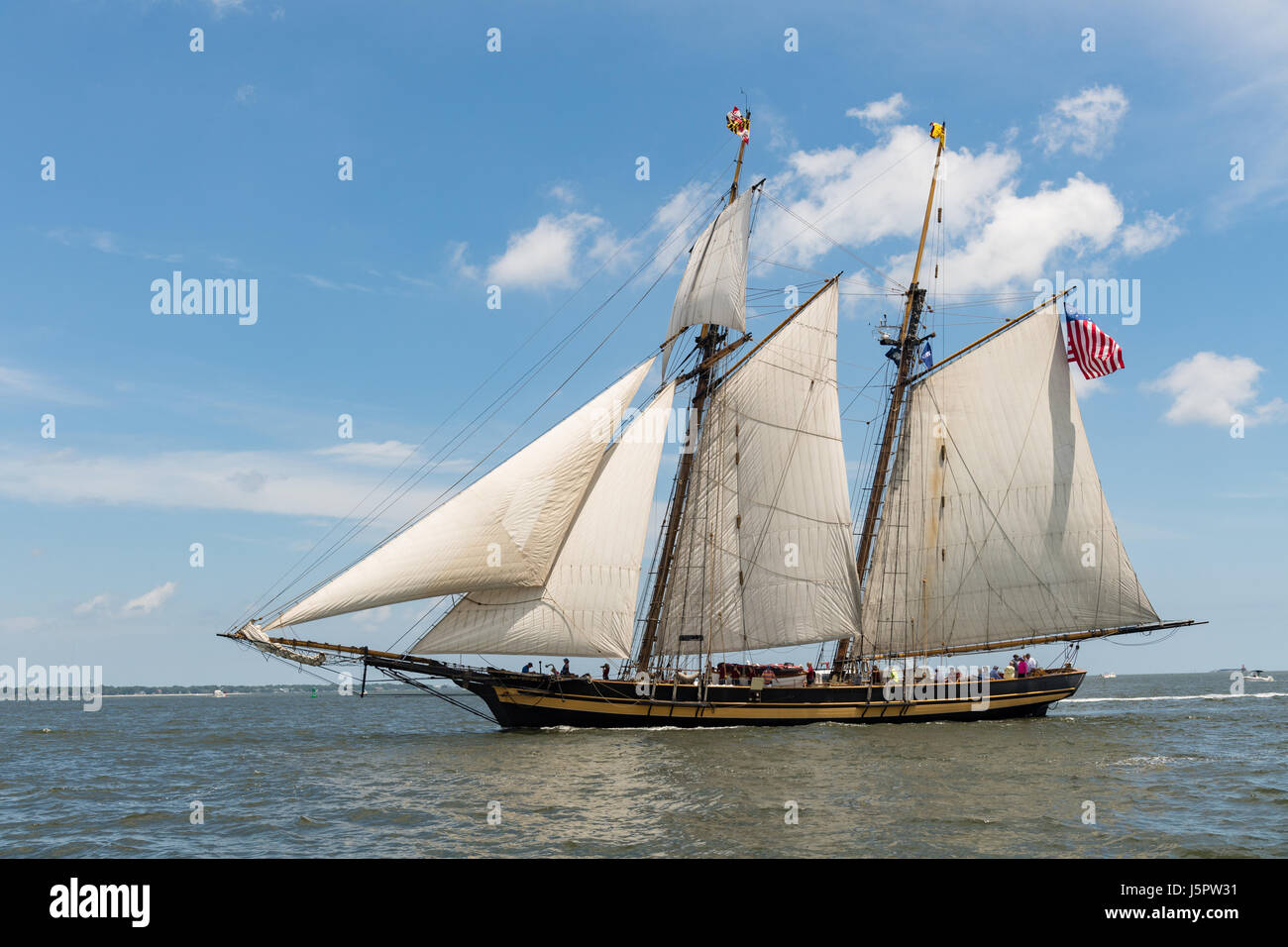 Charleston, USA. 18th May, 2017. The American Baltimore Clipper ship ...