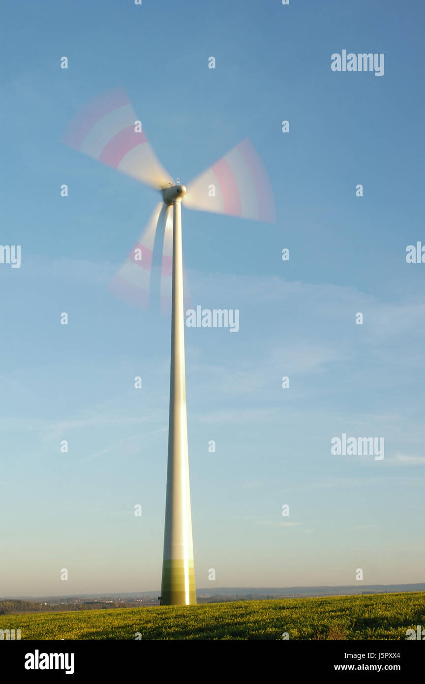 Windkraftanlage offshore hi-res stock photography and images - Alamy