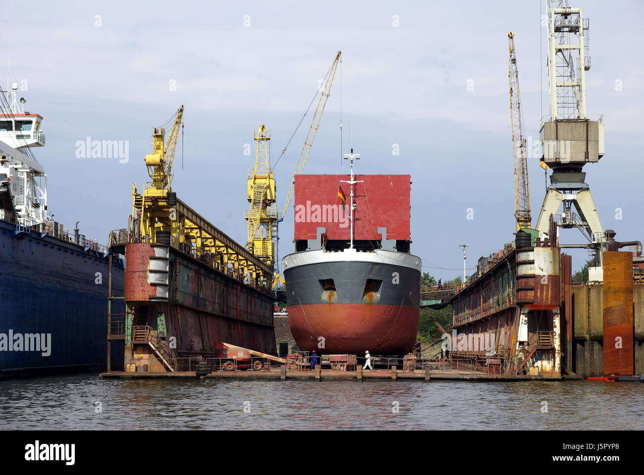 navigation seafaring dockyard workplace harbor repair hamburg harbours ...