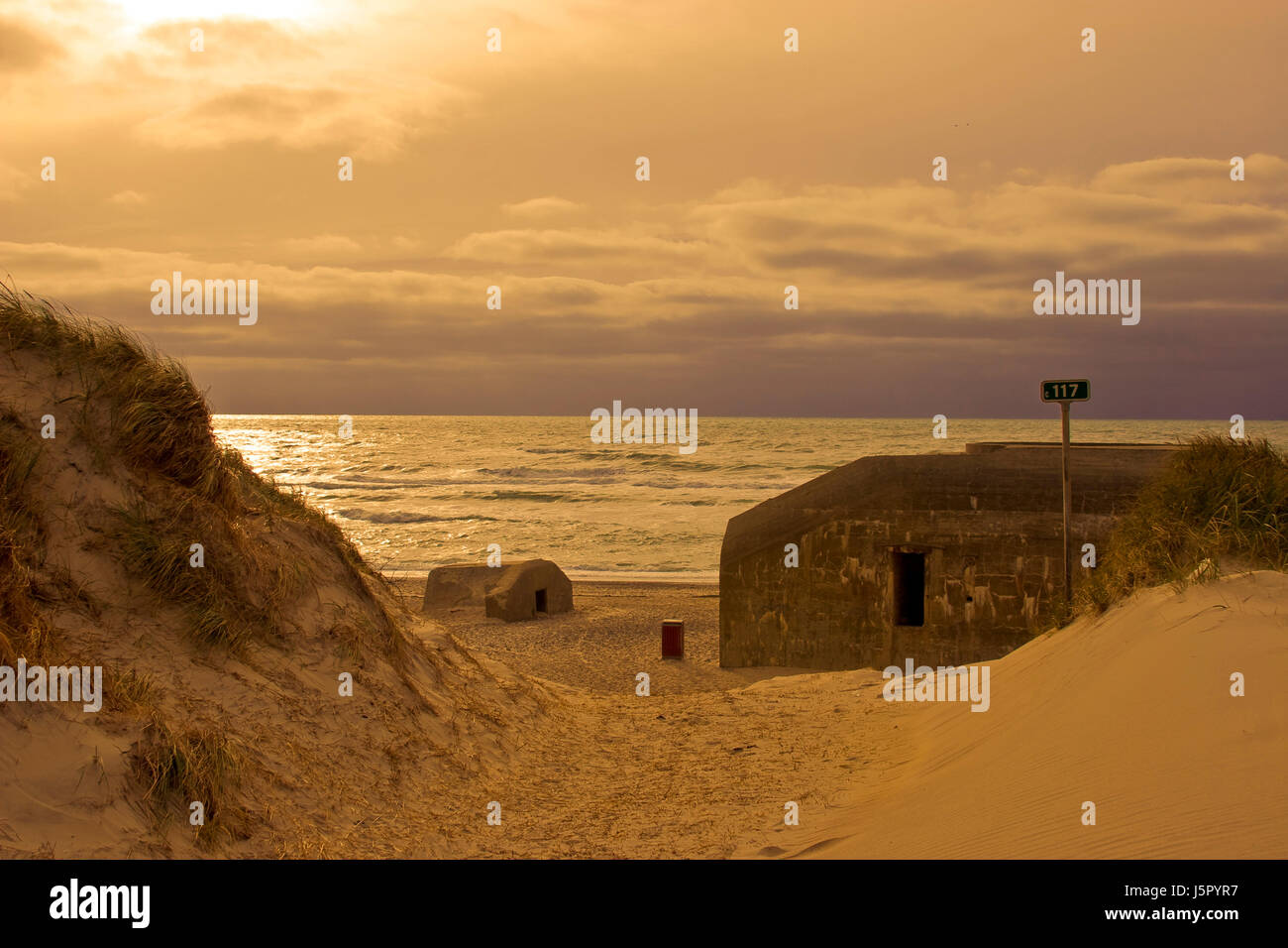 Nordantlantikwall hi-res stock photography and images - Alamy