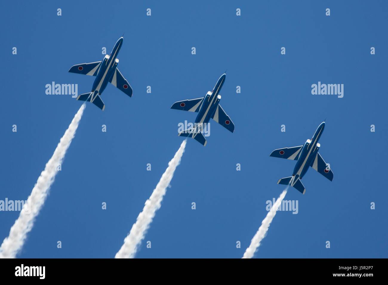 The Japanese Air Self-Defense Force Blue Impulse aircraft perform ...