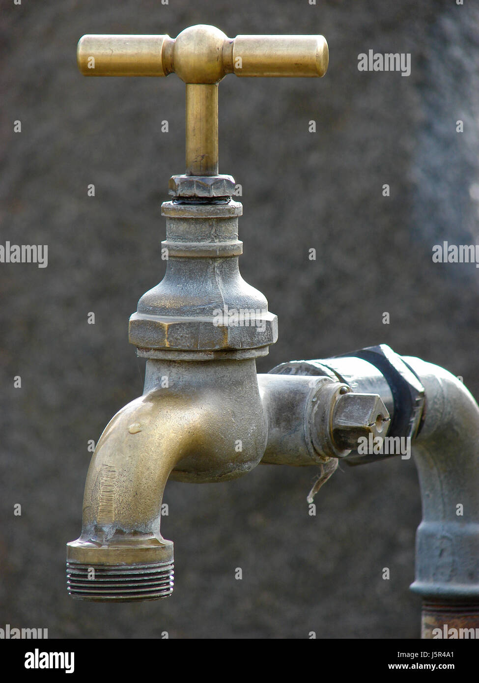 Absperrarmatur hi-res stock photography and images - Alamy