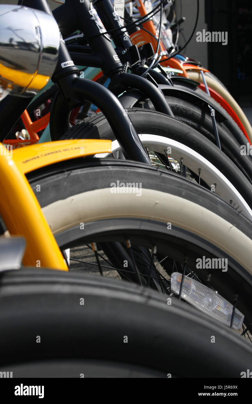 Bicycle parts for sale hi-res stock photography and images - Alamy