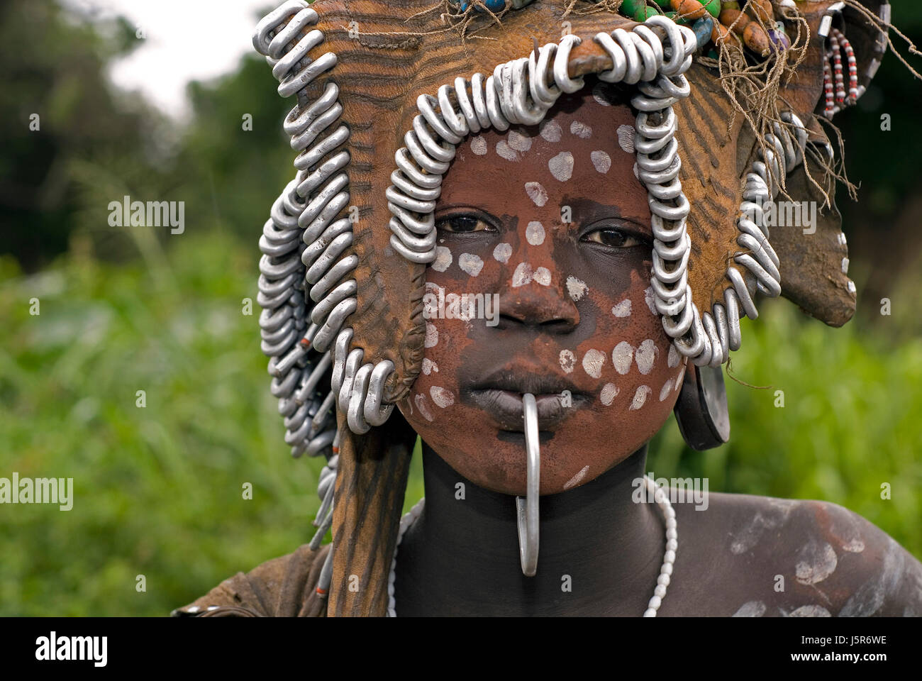 Africa native bodypainting hi-res stock photography and images - Alamy