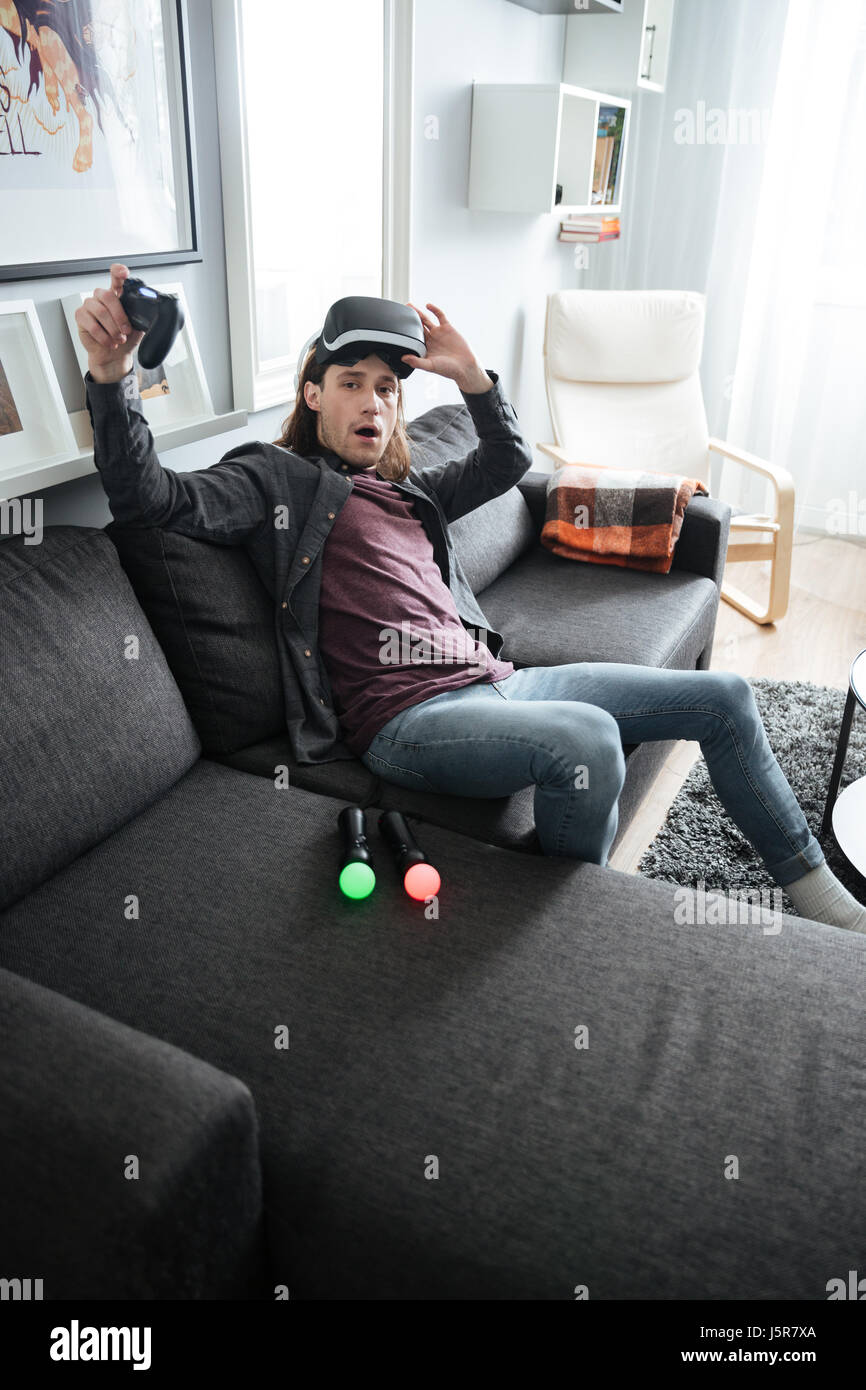 Confused gaming hi-res stock photography and images - Alamy