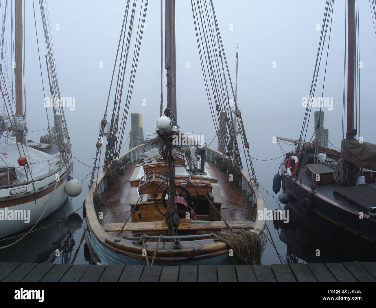 wood cold fog nostalgia wanderlust romanticism harbor sail harbours ...