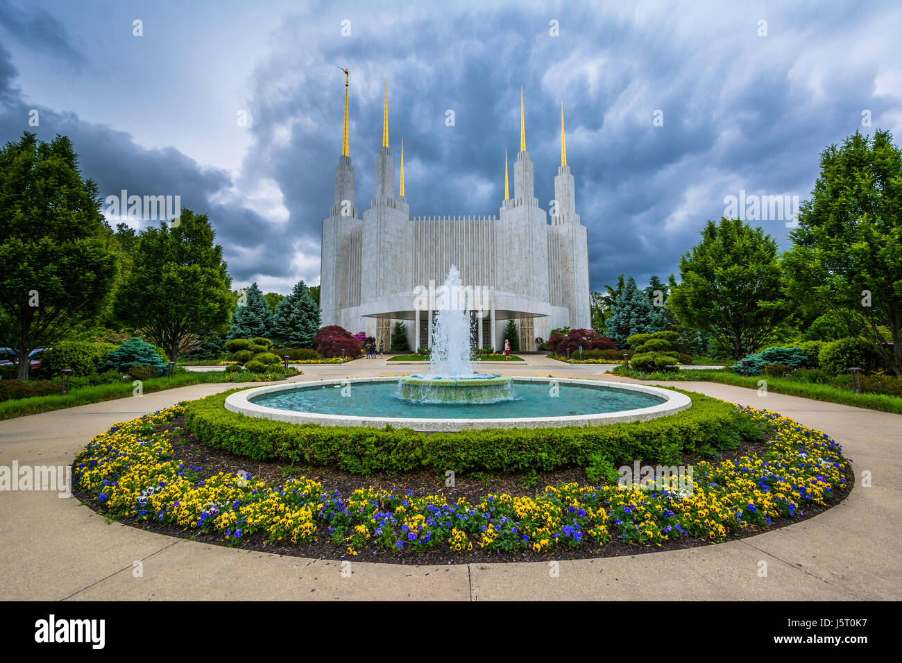 Washington dc temple hi-res stock photography and images - Alamy