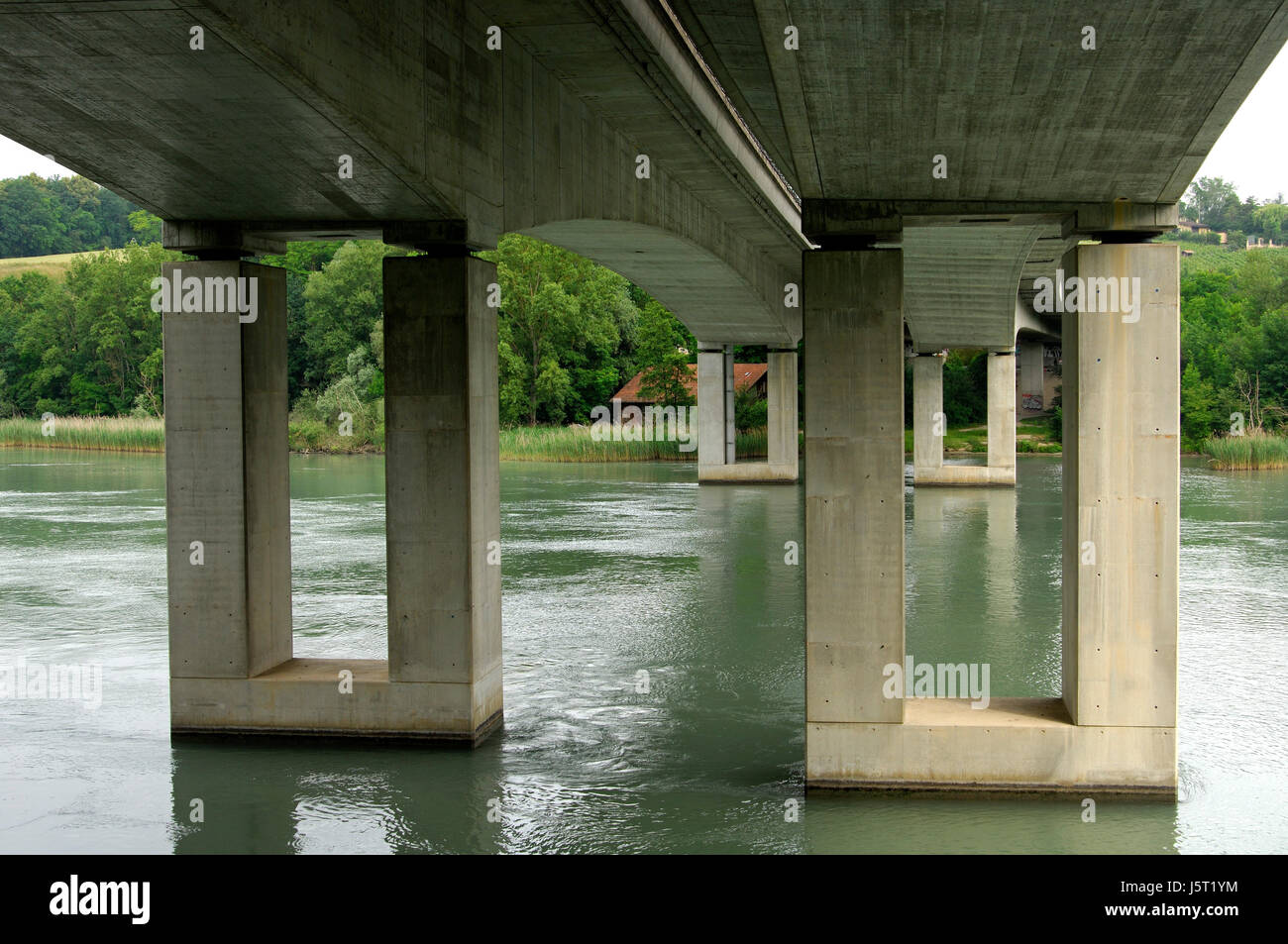 Abutment hi-res stock photography and images - Alamy