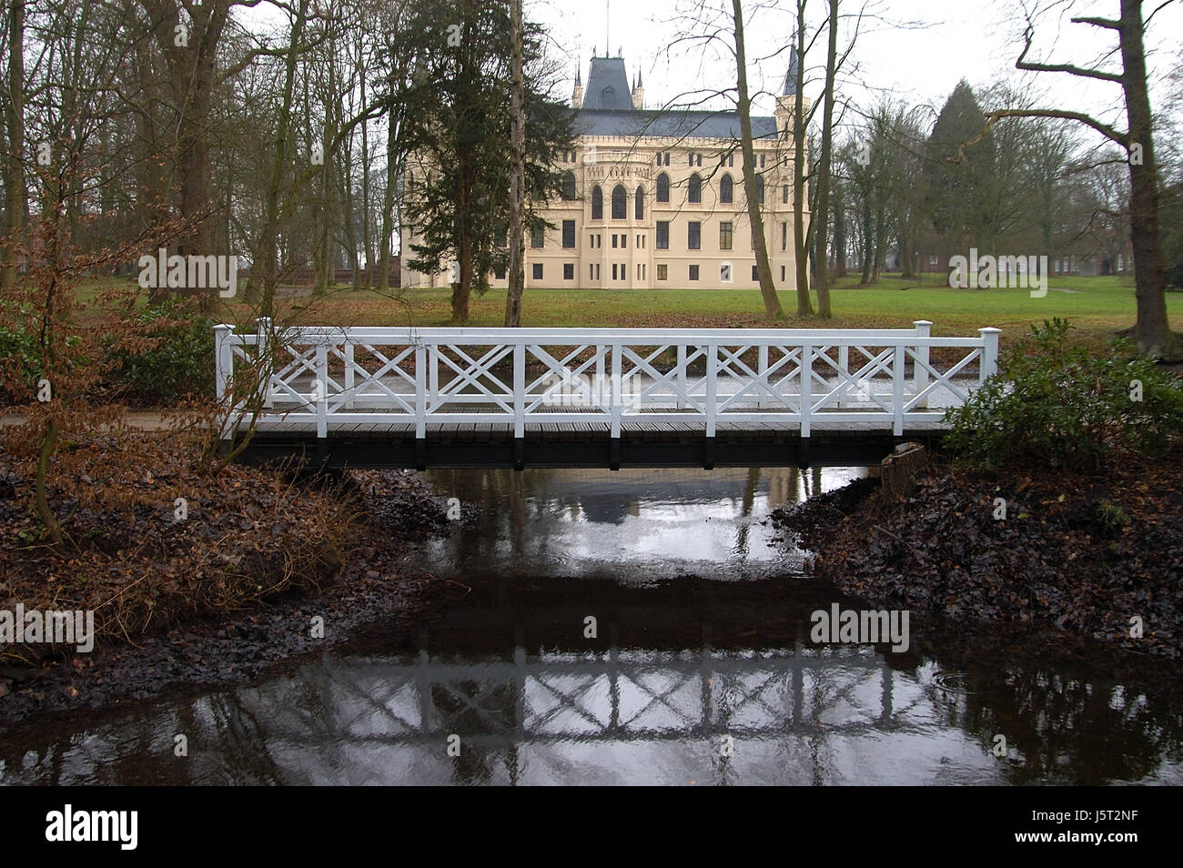 bridge ditch empty chateau castle waters park bridge parkway gothically ...