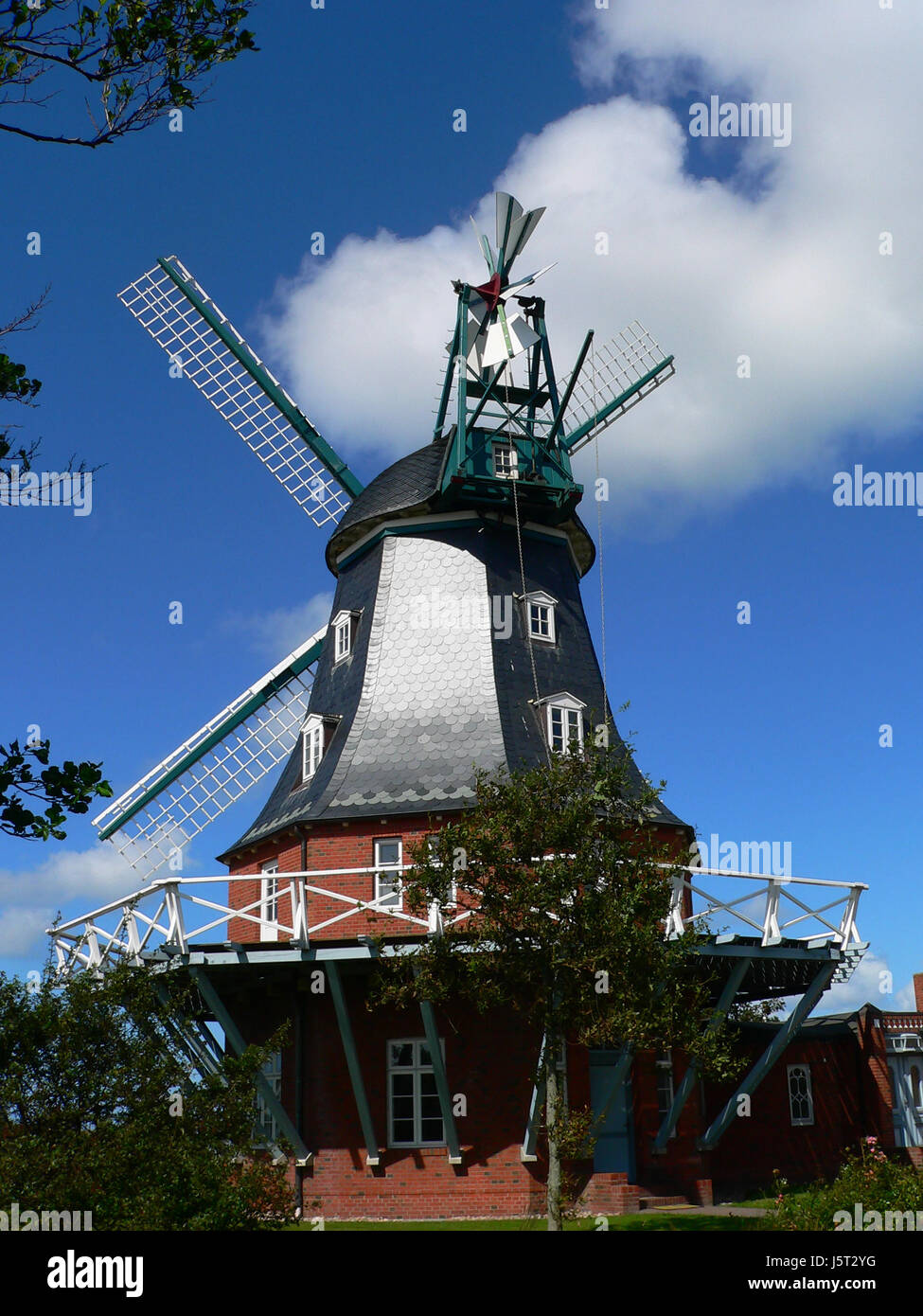 wind force windmill wind energy pinwheel building wind buildings ...