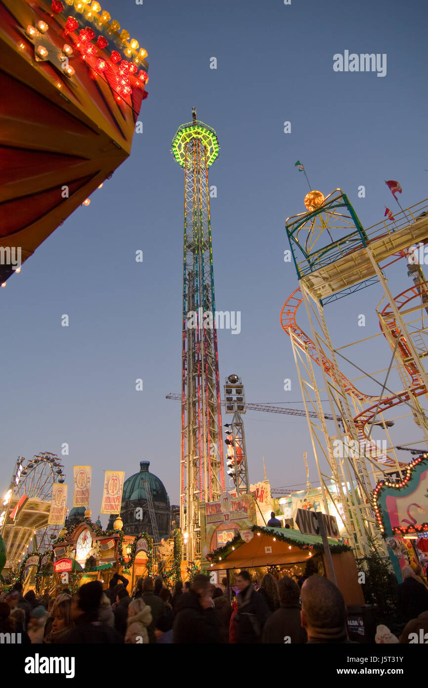 Fahrgeschfte hi-res stock photography and images - Alamy