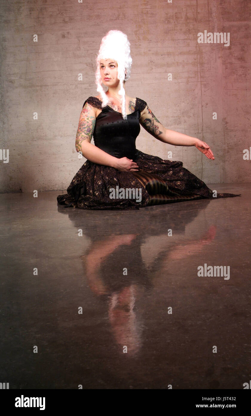 Clad woman hi-res stock photography and images - Alamy