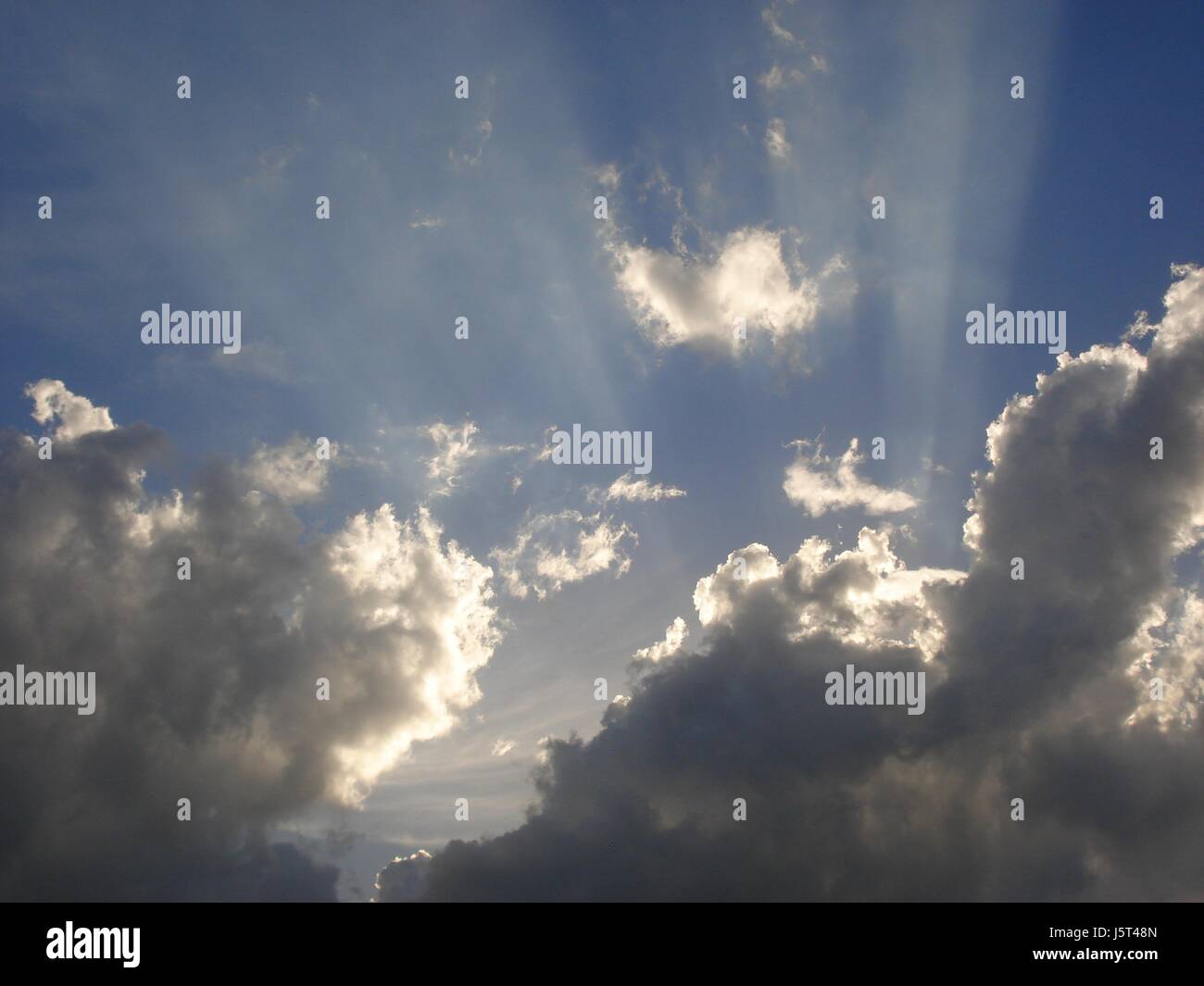 blue radiate firmament sky backdrop background rays clouds blue ...