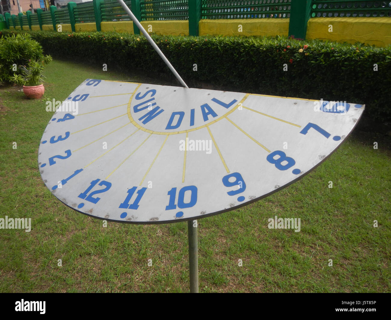 02188 Baliuag North Elementary School Sundial 06 Stock Photo - Alamy