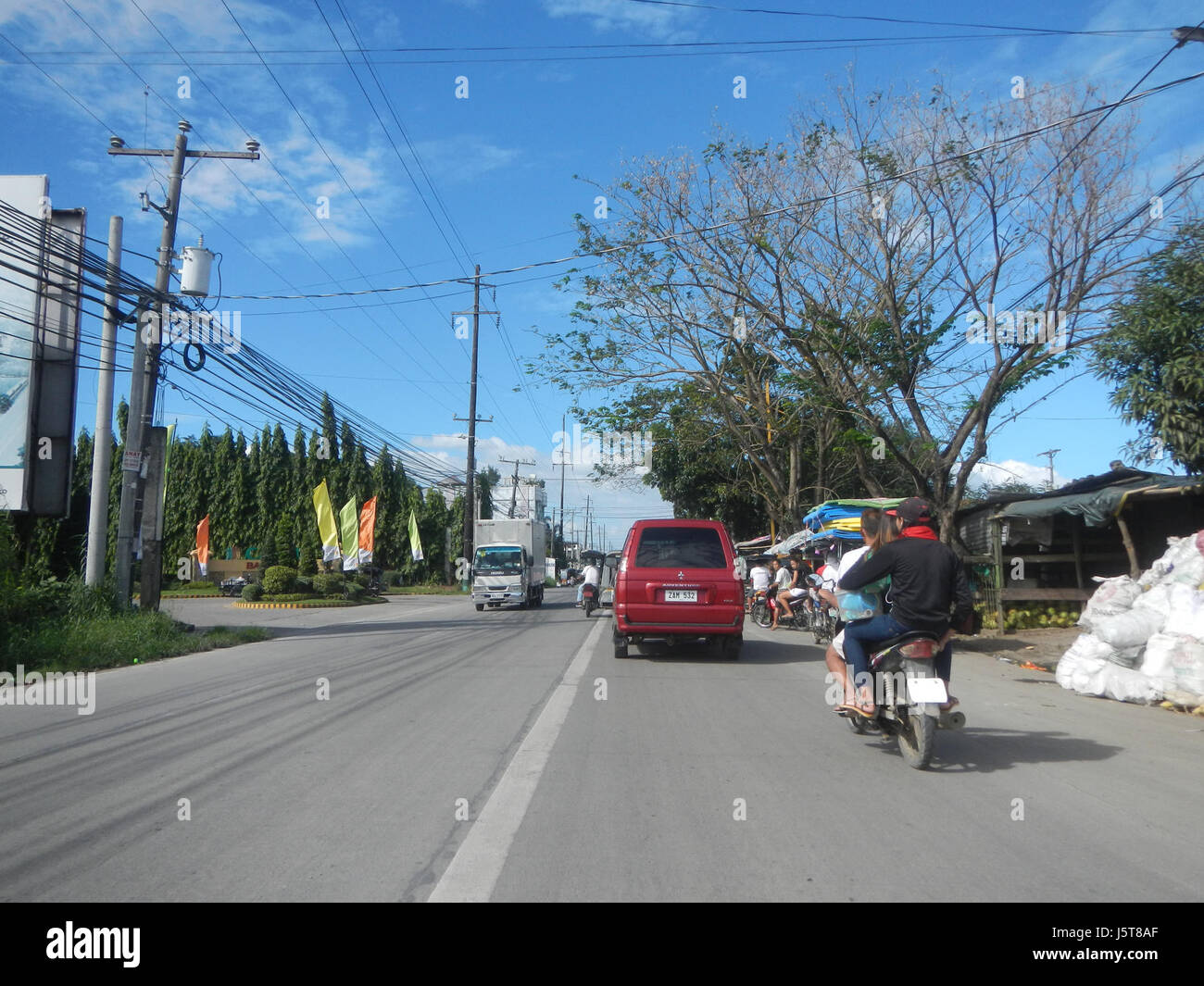 A road route connecting Baliuag in Bulacan with Candaba in Pampanga ...