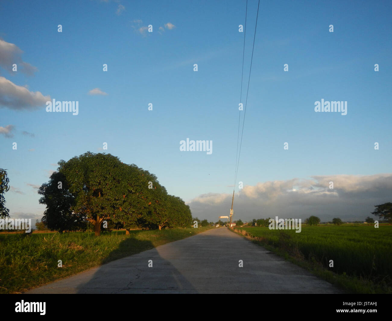 The Cuayang Bugtong Welcome Arch is a landmark in Candaba, Pampanga. It ...