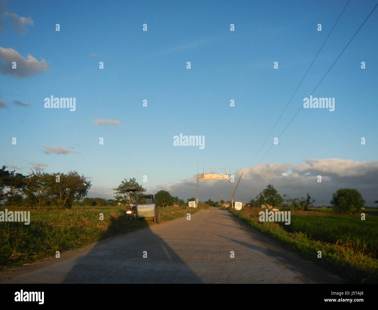 01026 Cuayang Bugtong Welcome Arch Candaba Pampanga Fields Farm Market ...