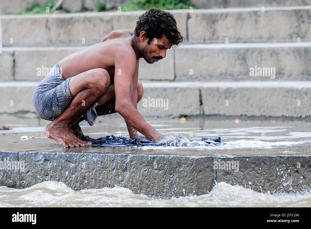 Indian washer man hi-res stock photography and images - Alamy