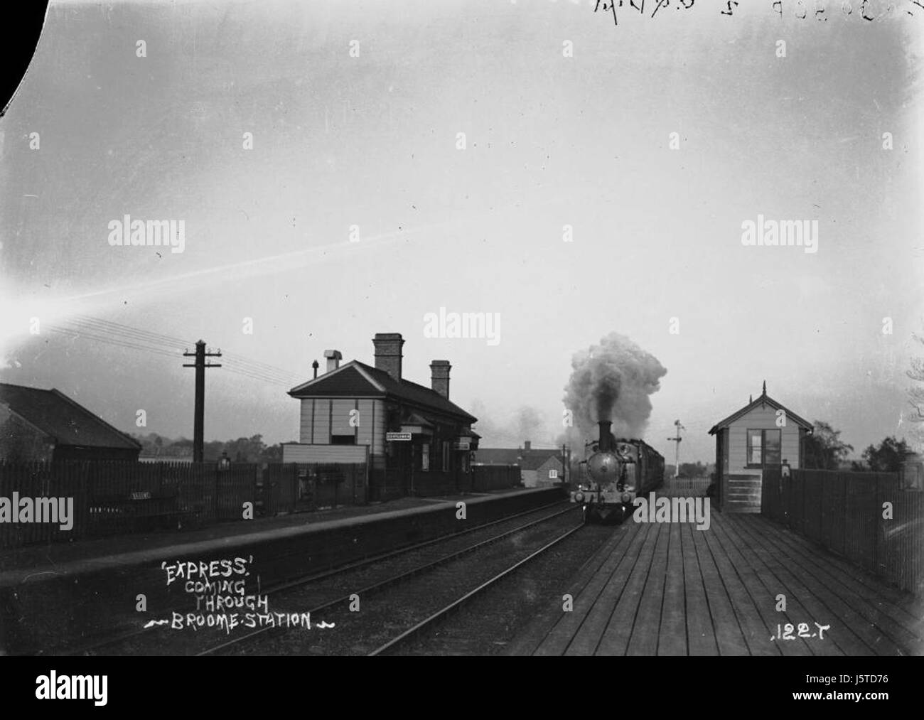 Through the station hi-res stock photography and images - Alamy