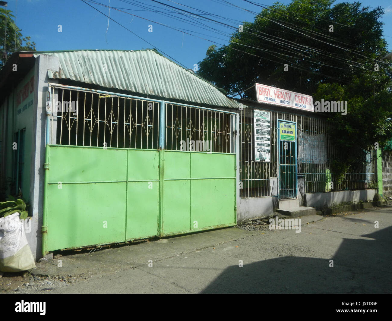 This image depicts the municipal roads of Barangays Bonga Mayor and ...