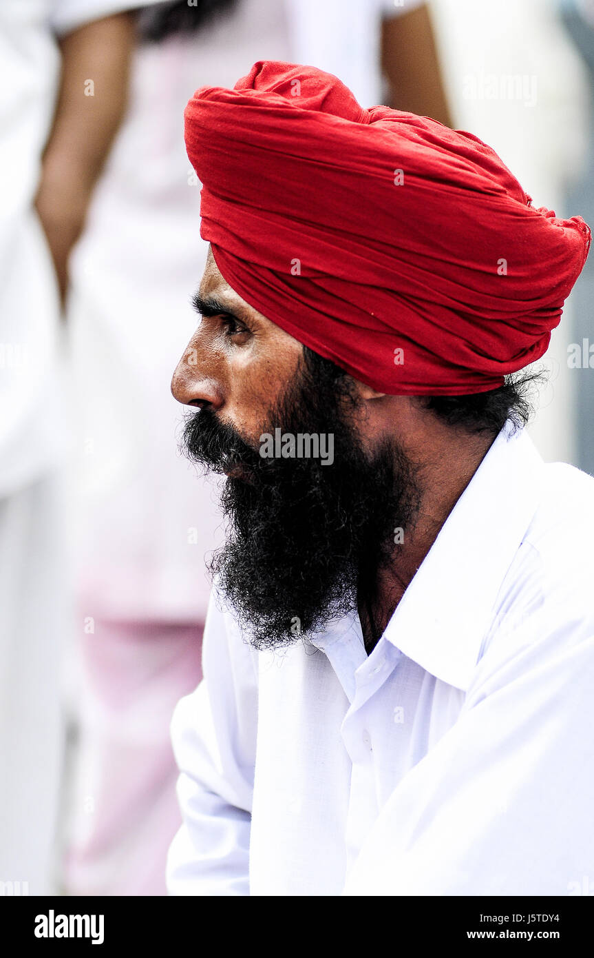 Hinduism smile happy adult male hi-res stock photography and images - Alamy
