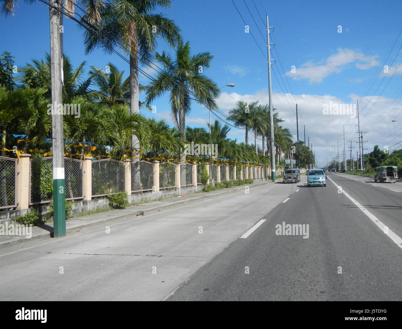 Section 2 of the MacArthur Highway in Bulacan, Philippines, stretches ...