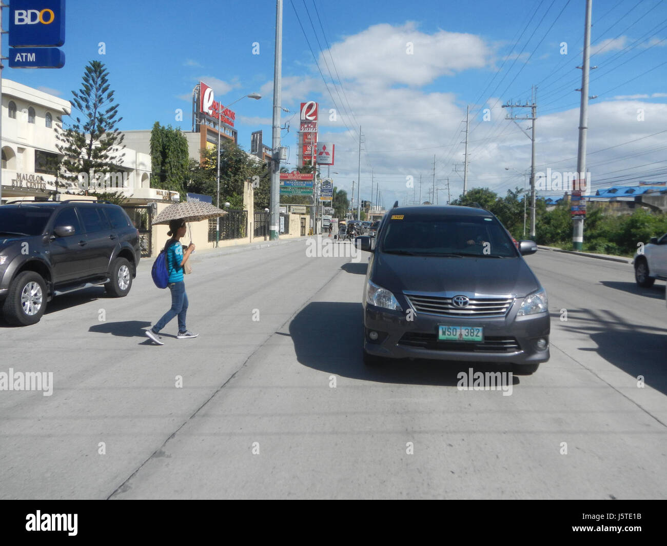 MacArthur Highway is a major road in the Philippines, passing through ...