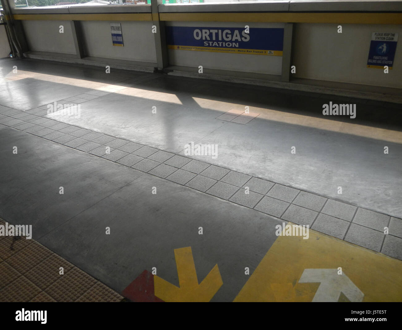 Boni Mrt Station High Resolution Stock Photography and Images - Alamy