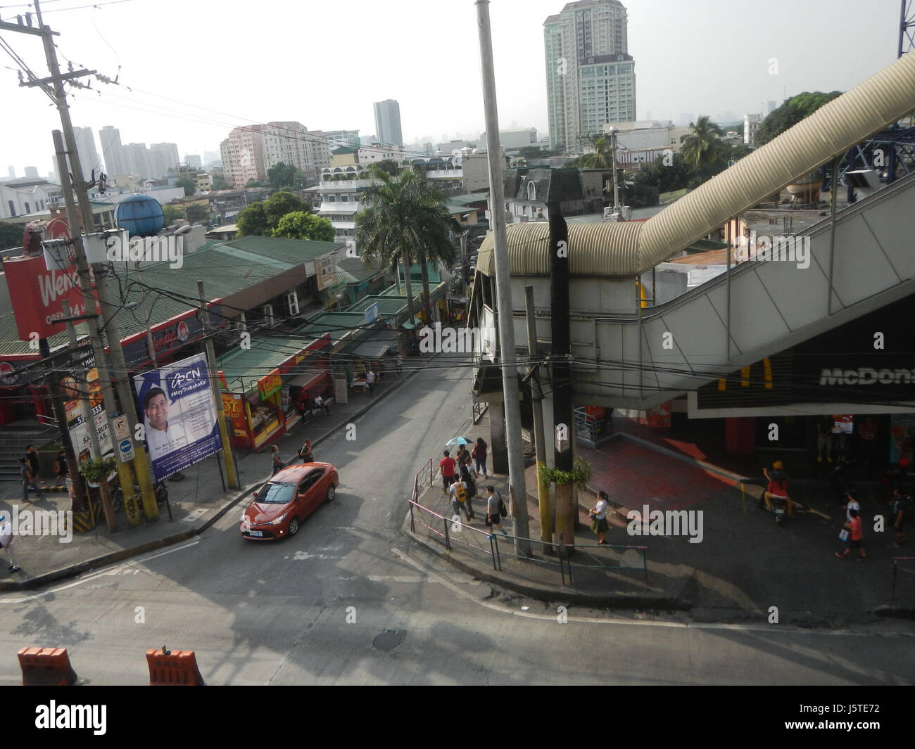 02680 Light Mall Light Residences SMDC EDSA Boni Pioneer Woodlands ...