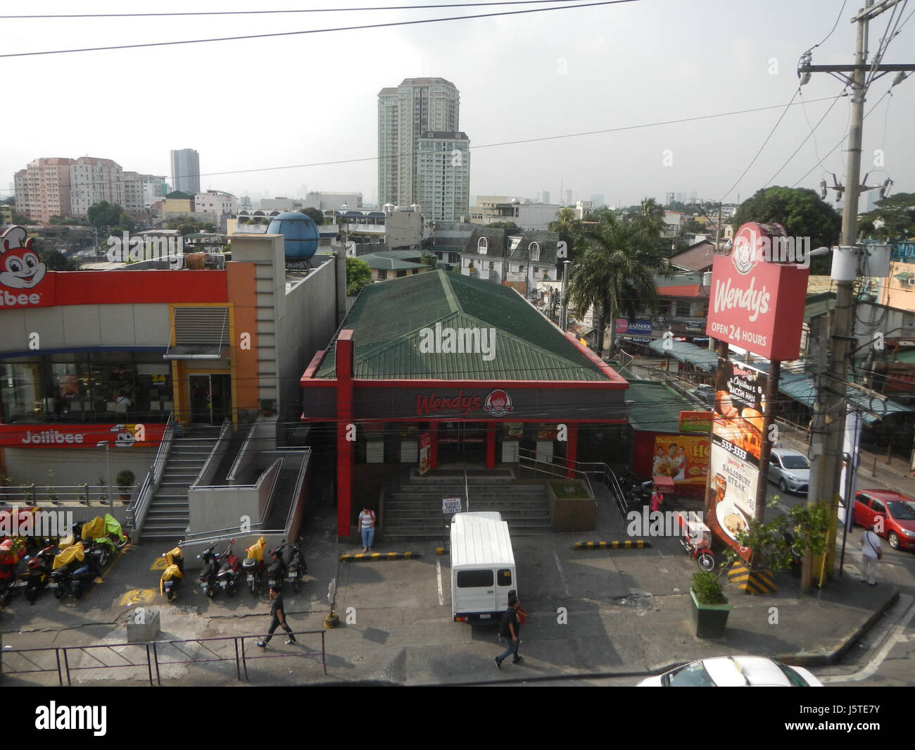 02705 Light Mall Light Residences SMDC EDSA Boni Pioneer Woodlands ...