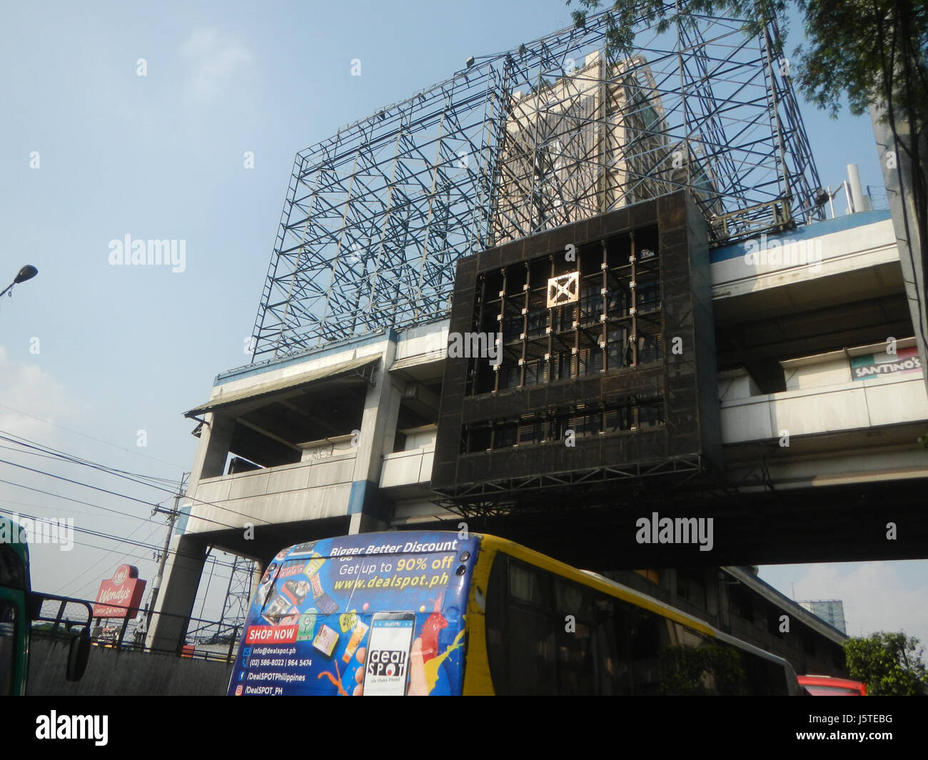 Forum Robinsons Cybergate Malls is a major commercial center located in ...
