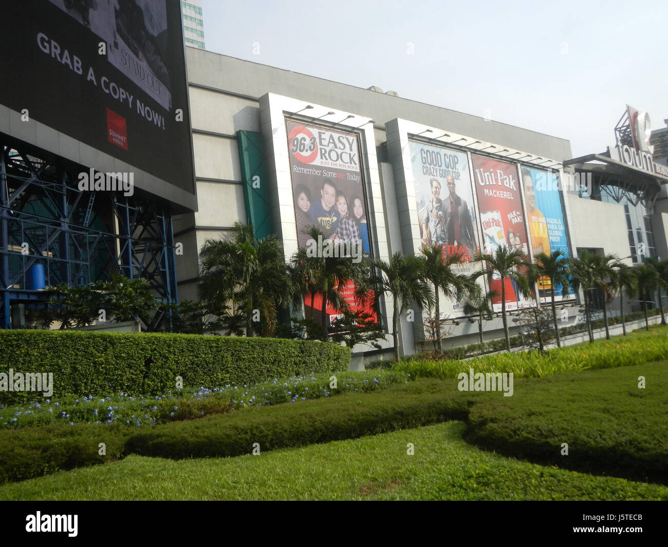 This reference highlights Forum Robinsons, Cybergate Malls, and their ...