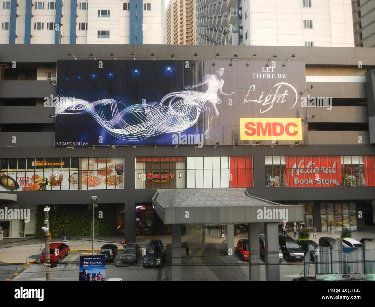 03591 Light Mall Light Residences SMDC EDSA Boni Pioneer Mandaluyong ...