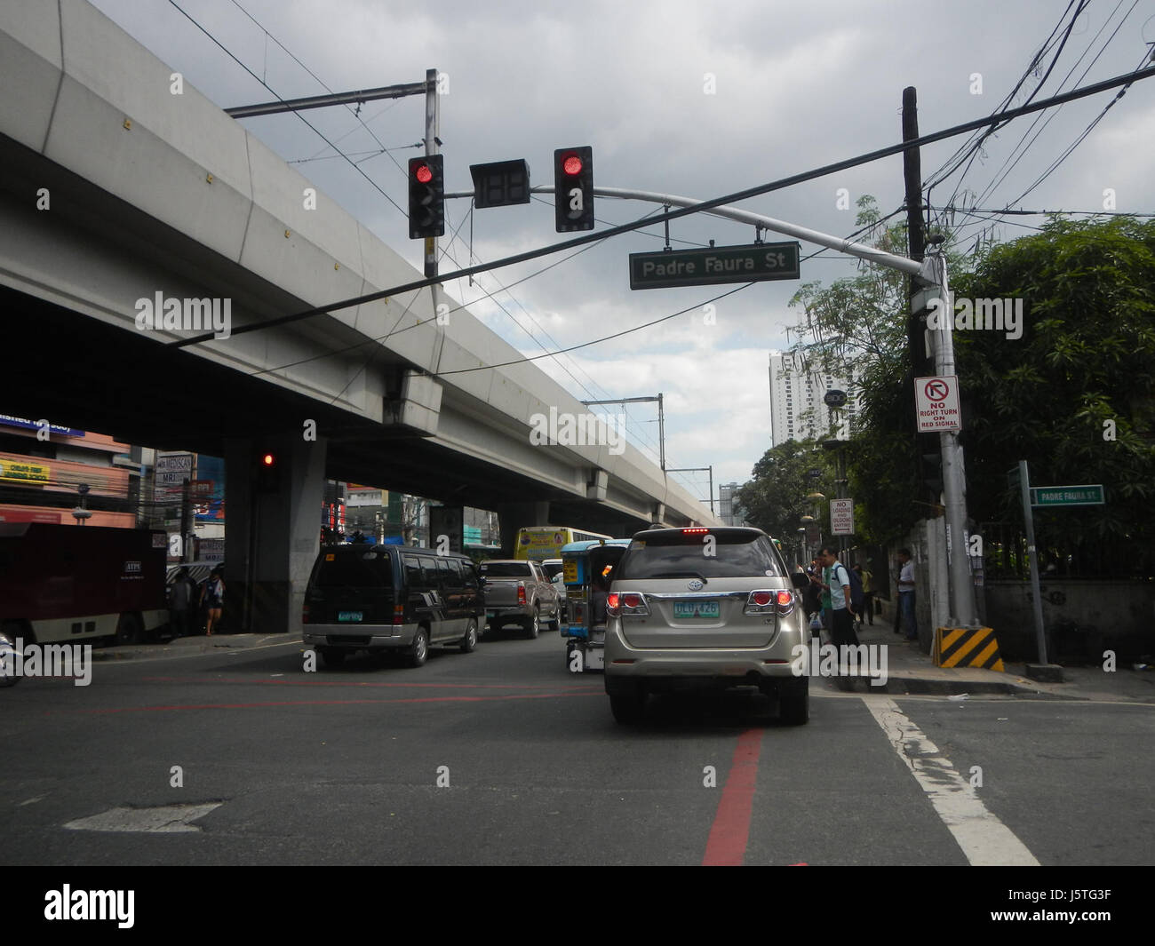 Padre faura street hi-res stock photography and images - Alamy