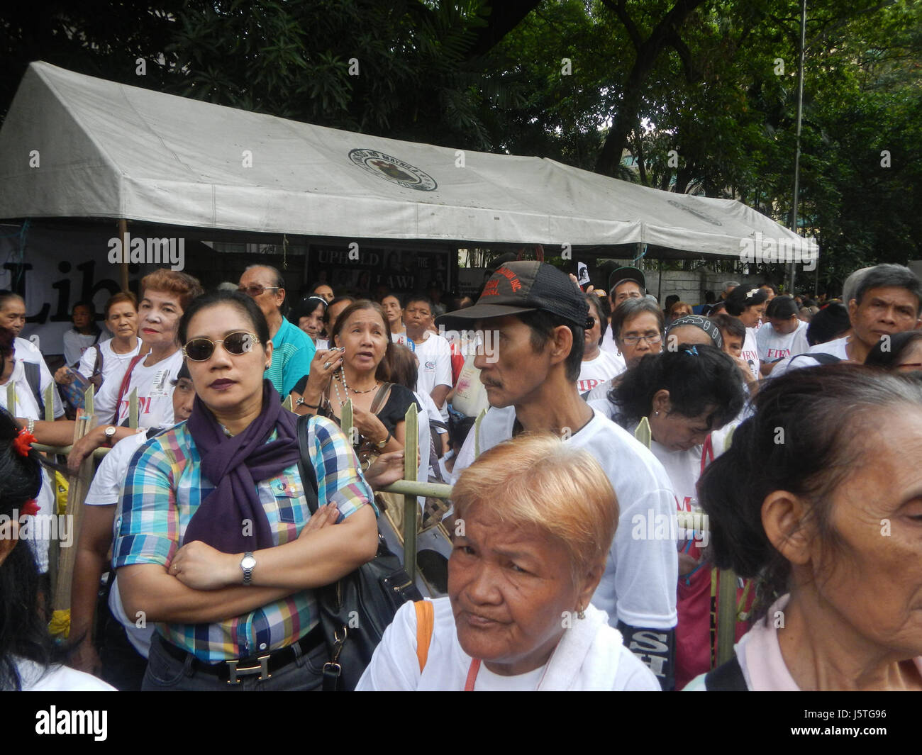 Coverage of the media's role in the vigils and demonstrations ...