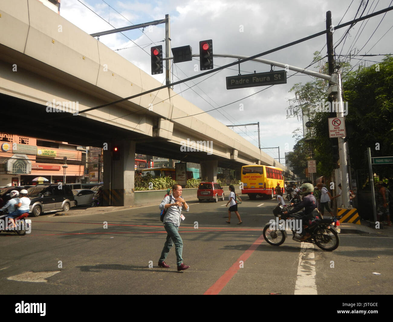 The intersection of Taft Avenue, Ermita, and Padre Faura Street in ...