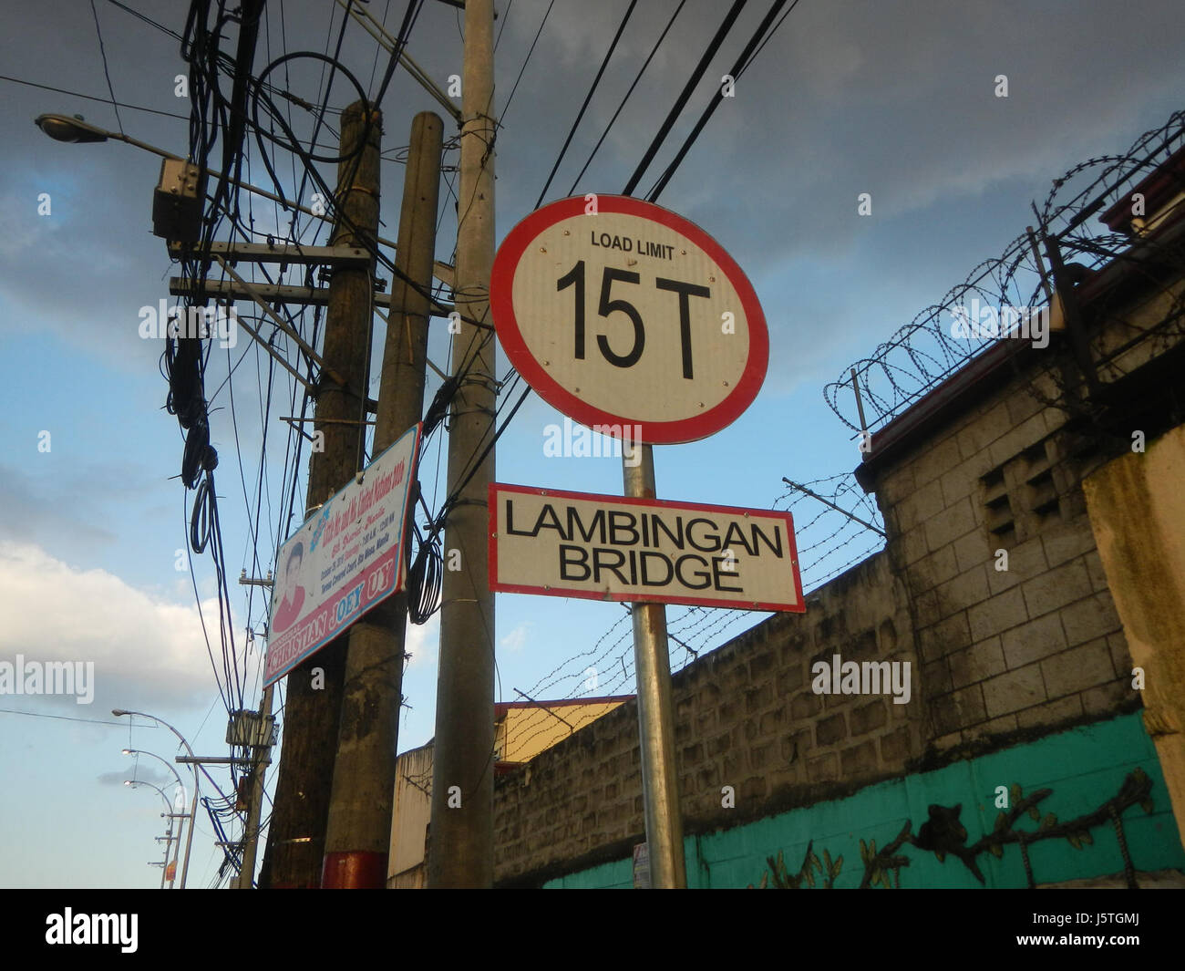 Lambingan Bridge spans the Pasig River in Santa Ana, Manila. It is a ...