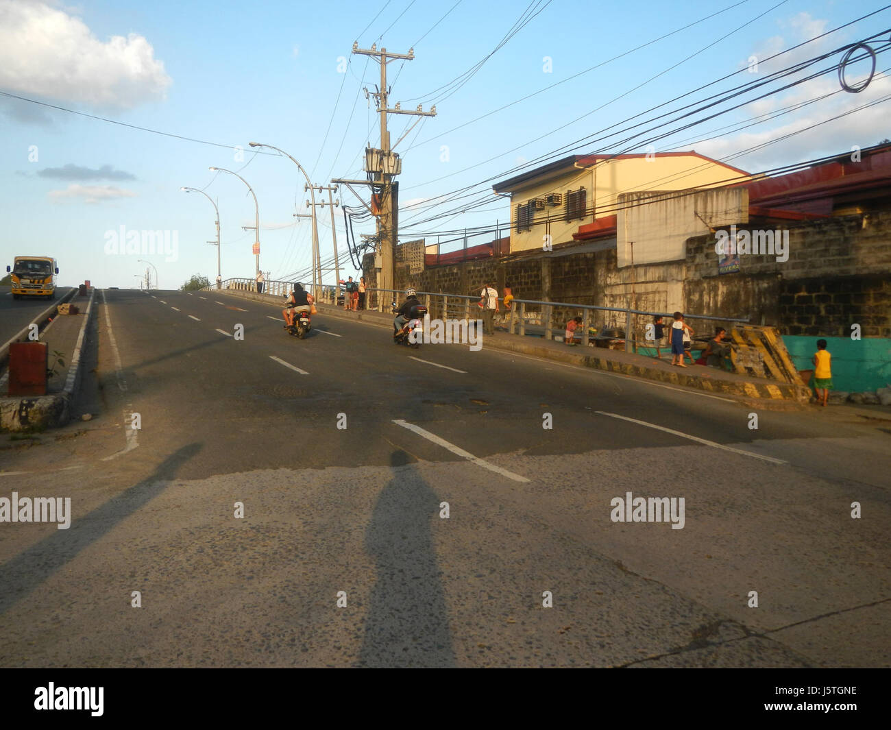 The Lambingan Bridge is located over the Pasig River in Manila ...