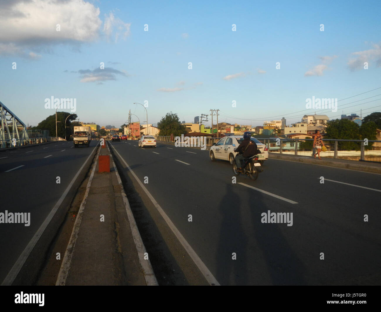 The Lambingan Bridge is a key structure in Manila, crossing the Pasig ...