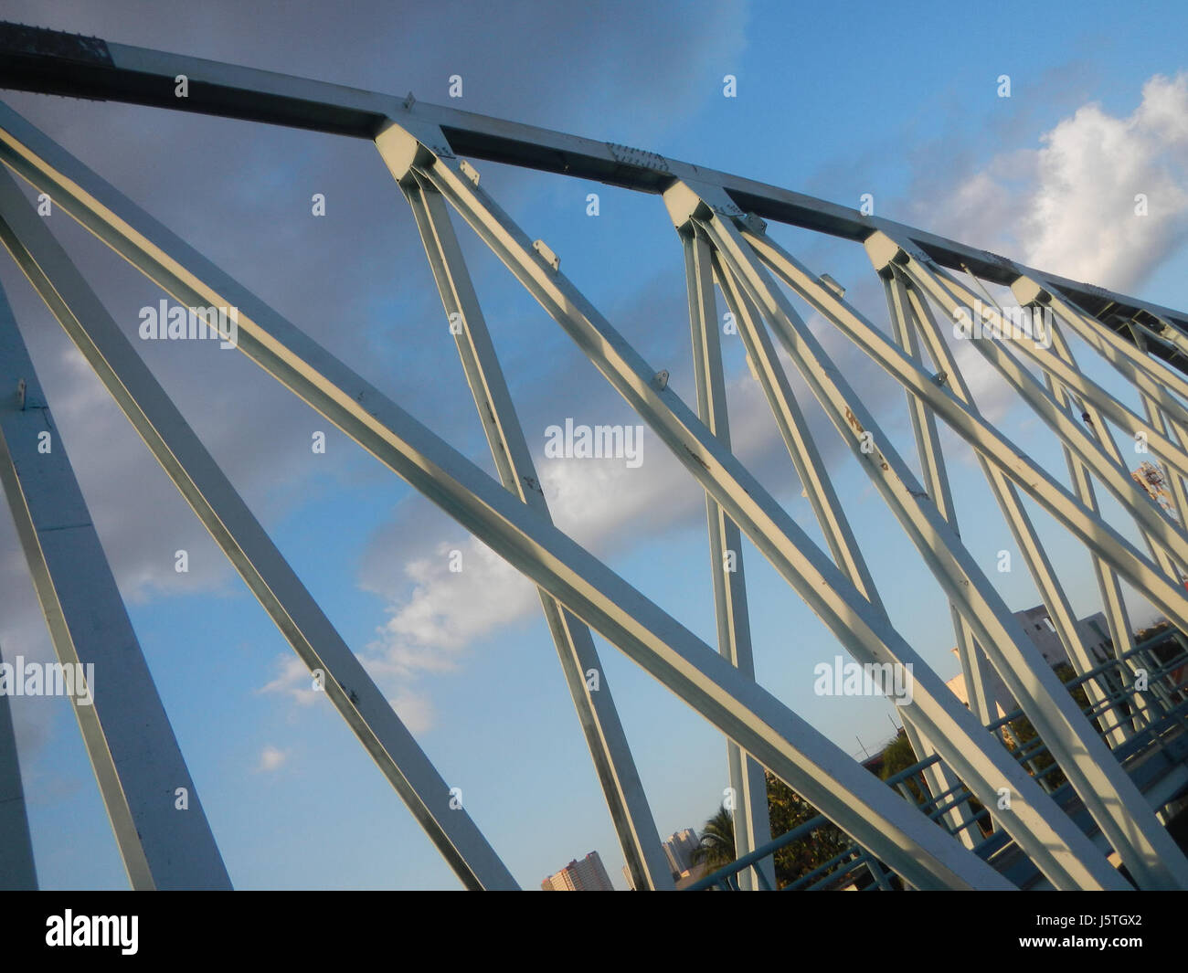 Lambingan Bridge in Manila is part of the infrastructure connecting the ...