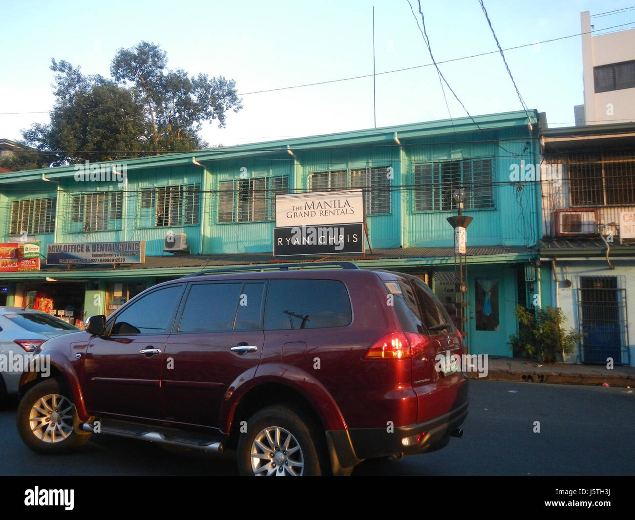 This image captures a scenic sunset over Kalentong, Santa Ana ...