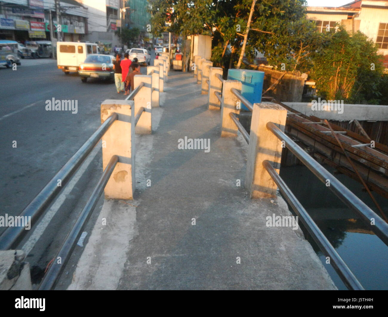 Pasig bridges hi-res stock photography and images - Alamy