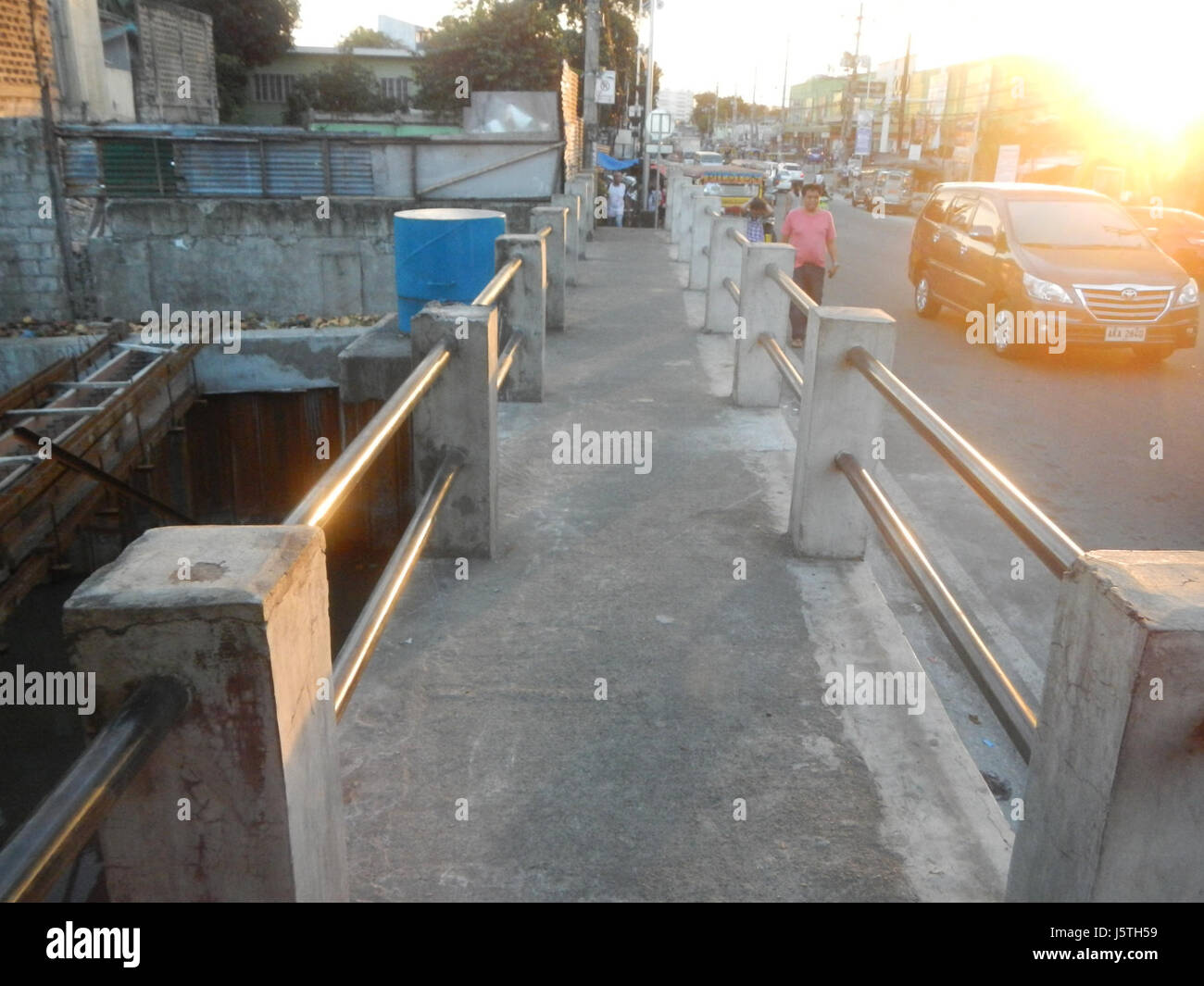 The title refers to a specific location in Mandaluyong City ...