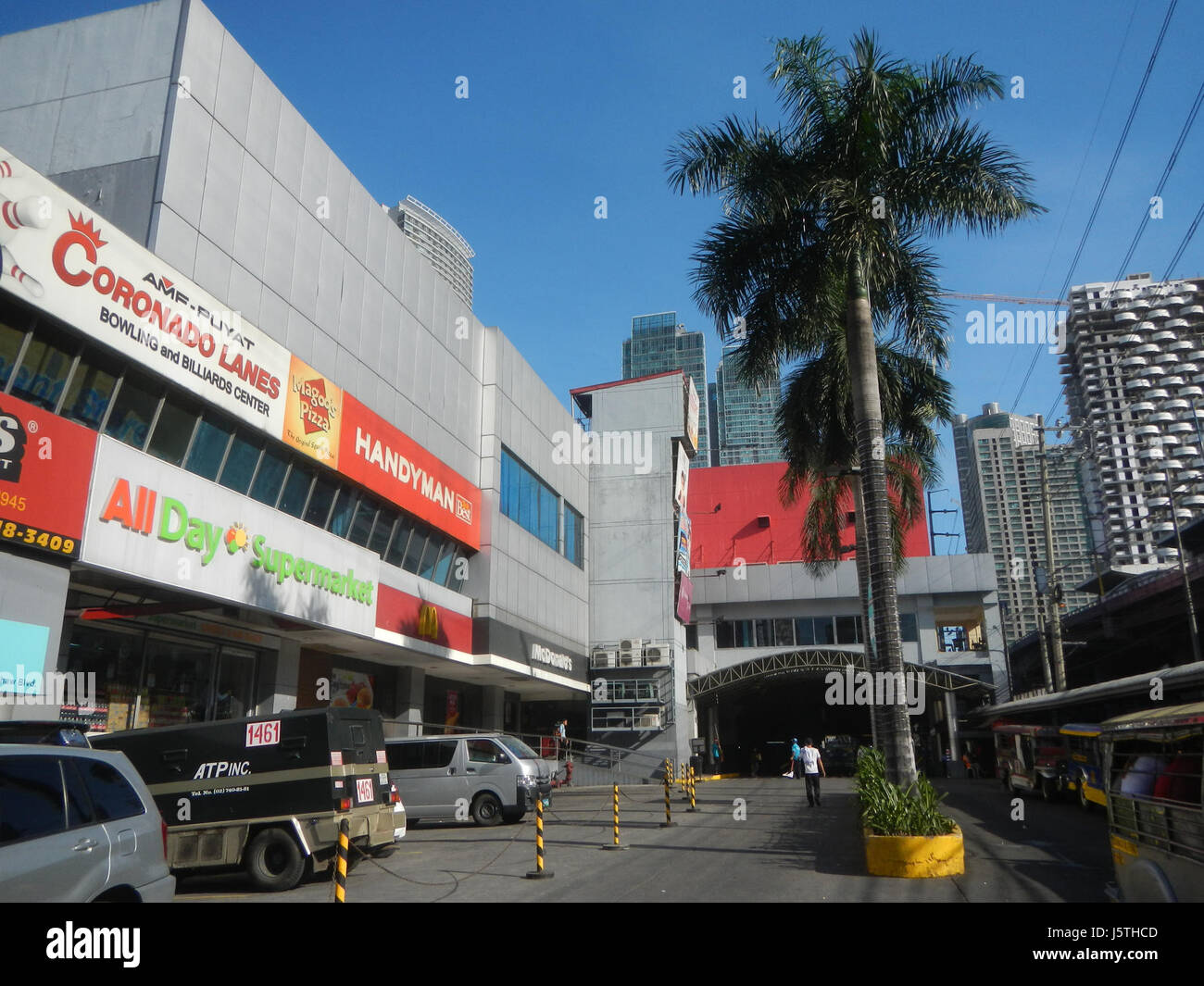 Shaw boulevard hi-res stock photography and images - Alamy