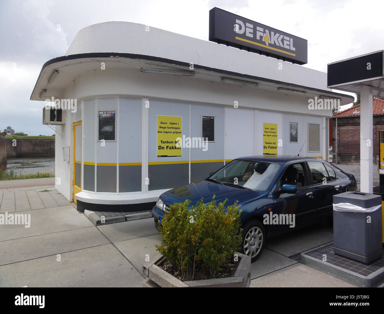 Benzinestation hi-res stock photography and images - Alamy