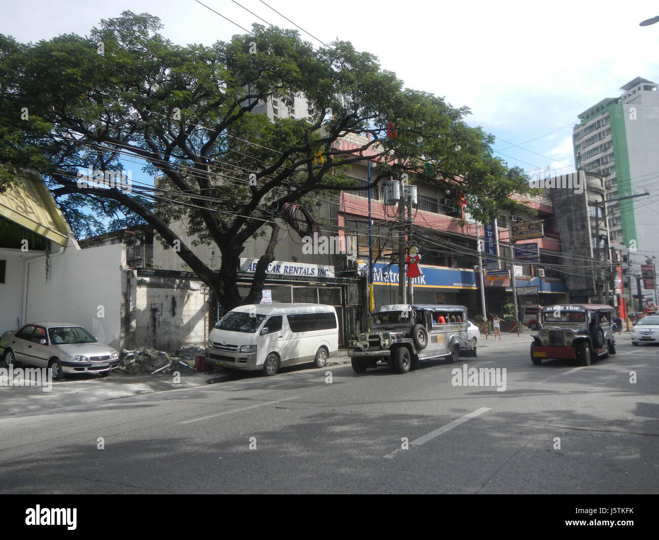 0037 Barangays Boni Avenue Maysilo Circle Monuments Plainview ...