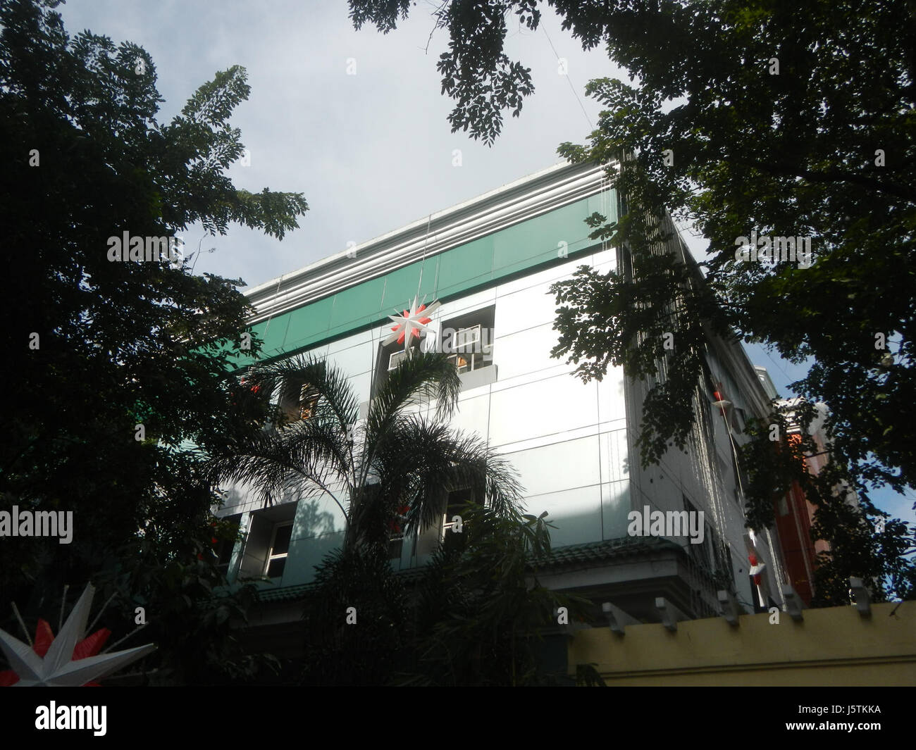 Barangay Maysilo Circle in Mandaluyong City features notable landmarks ...