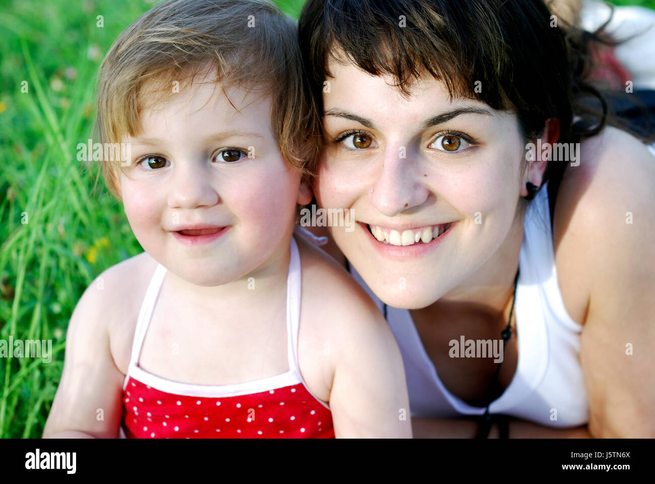 laugh laughs laughing twit giggle smile smiling laughter laughingly ...