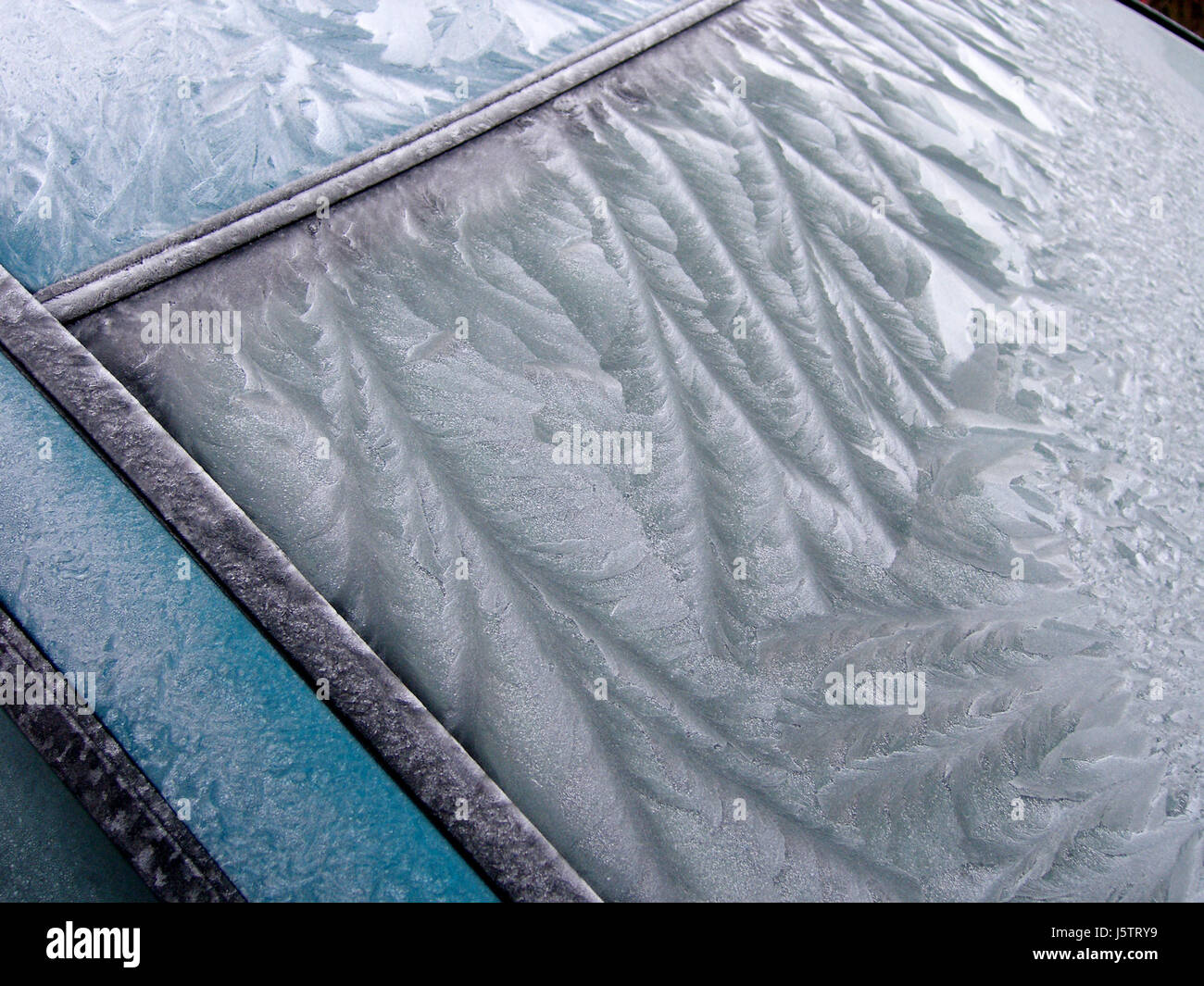 Autoscheibe car hi-res stock photography and images - Alamy